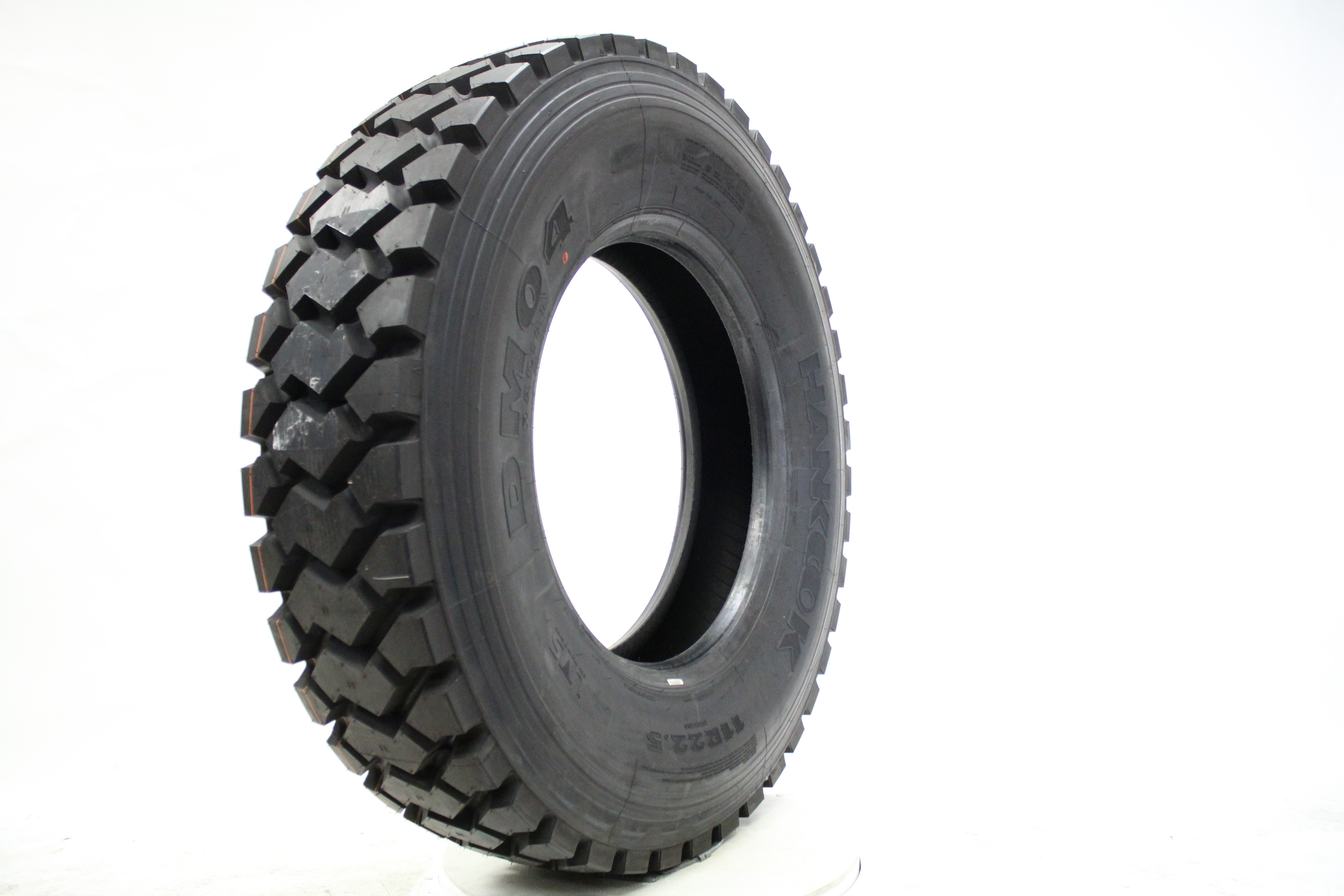 Hankook 3000140 HANKOOK DM04 CUT&CHIP LUG TL 11R22.5 | THMotorsports