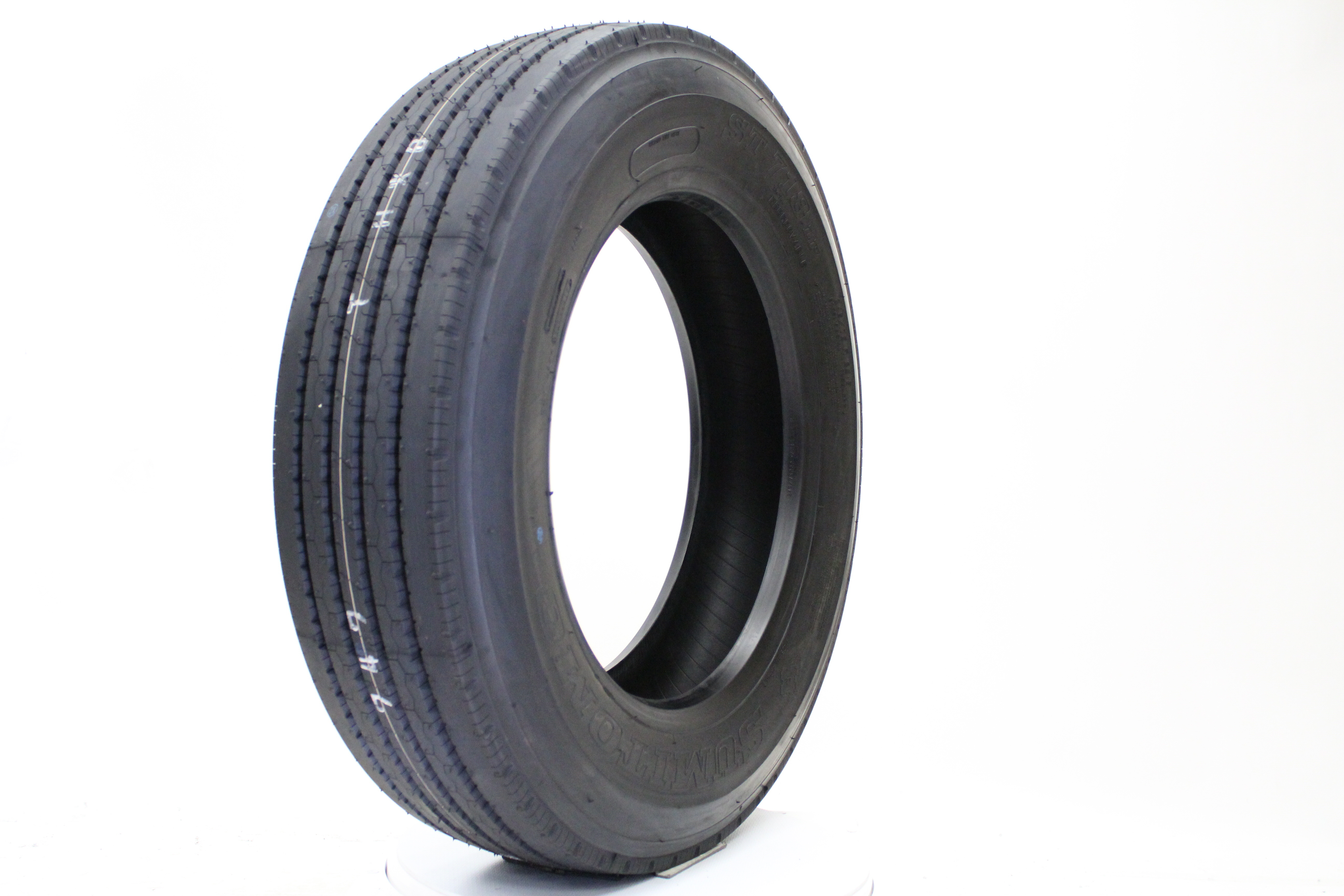 Sumitomo ST718 225/70R20 128/126L 5530082 | THMotorsports